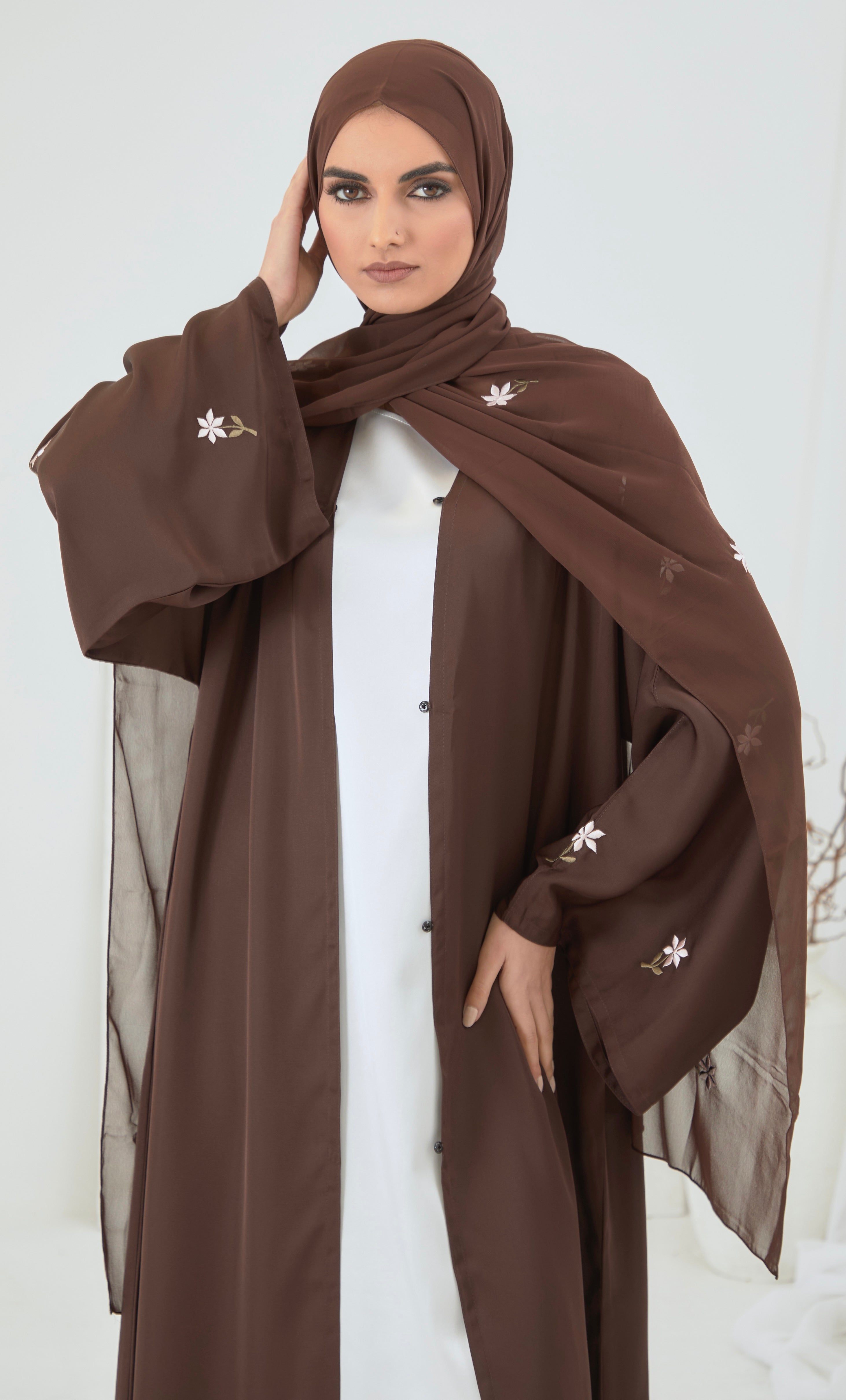 Sienna Floral Abaya with Matching Hijab – Aaliya Collections