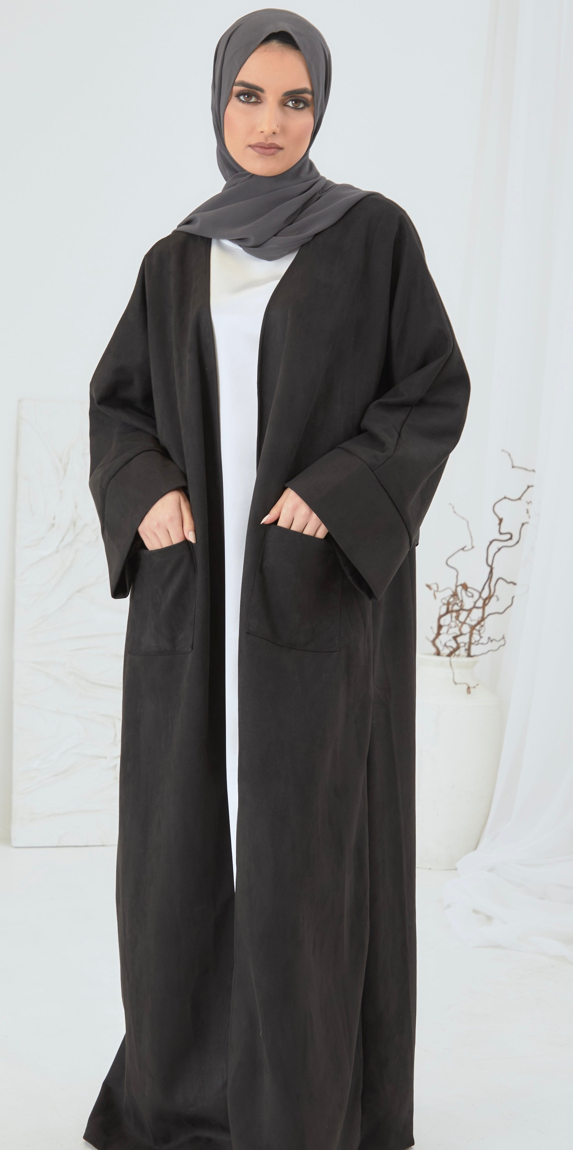 Mai Abaya - Black – Aaliya Collections
